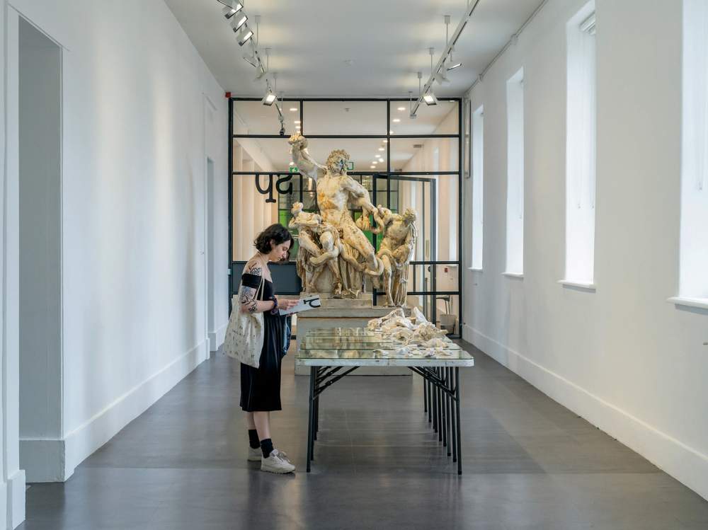 La vita in comunità secondo Sarah Pierce - Il Giornale dell'Arte